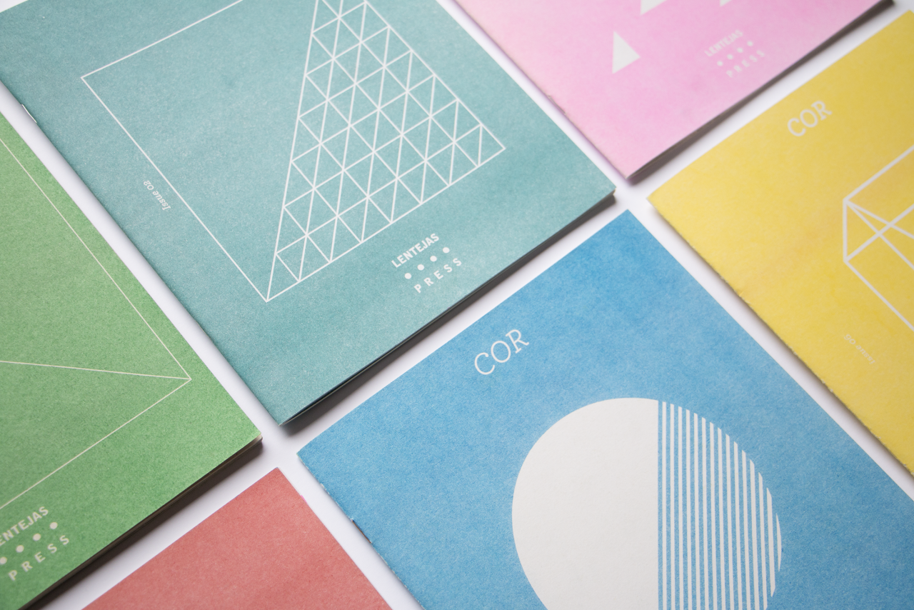 COR - Riso printed fanzine, cover and logo design | Domestika